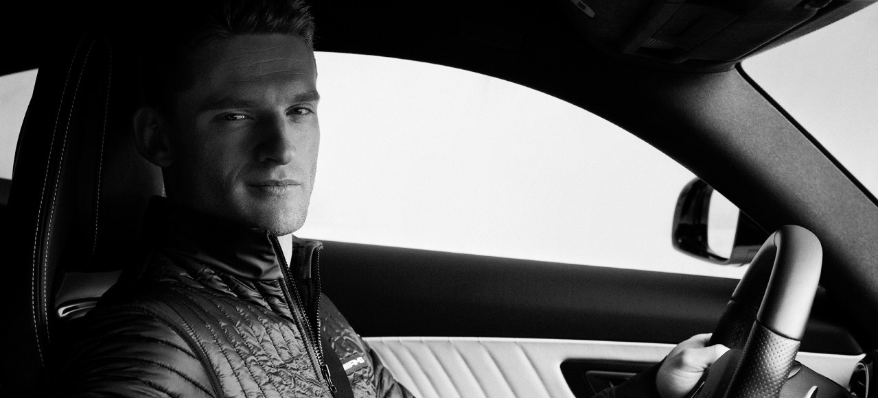 Mercedes-AMG kommt ganz groß in Mode : Sehr anziehend: „AMG Performance ...