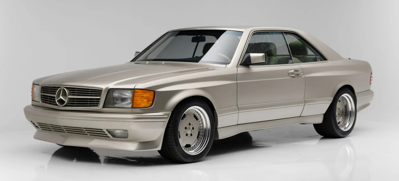 1990er Mercedes 560 SEC Restomod: Breitbau Coupè mit 6,2-Liter-AMG-V8 ...